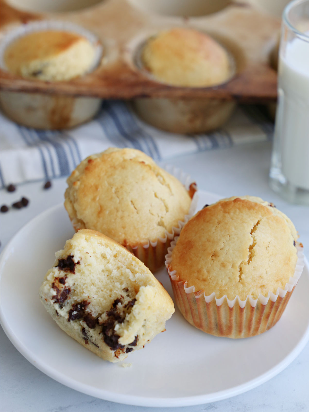 Simple Chocolate Chip Muffins - Southern Kissed