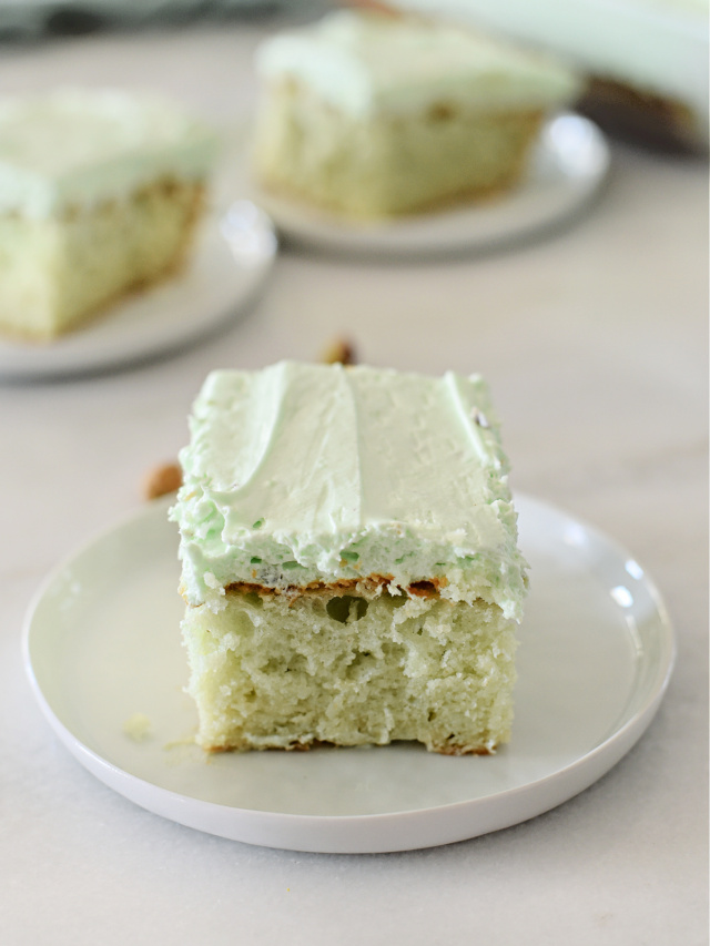 Dreamy Watergate Cake Recipe - Southern Kissed