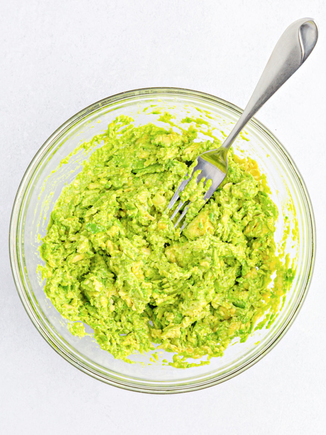Homemade Authentic Guacamole Recipe - Southern Kissed