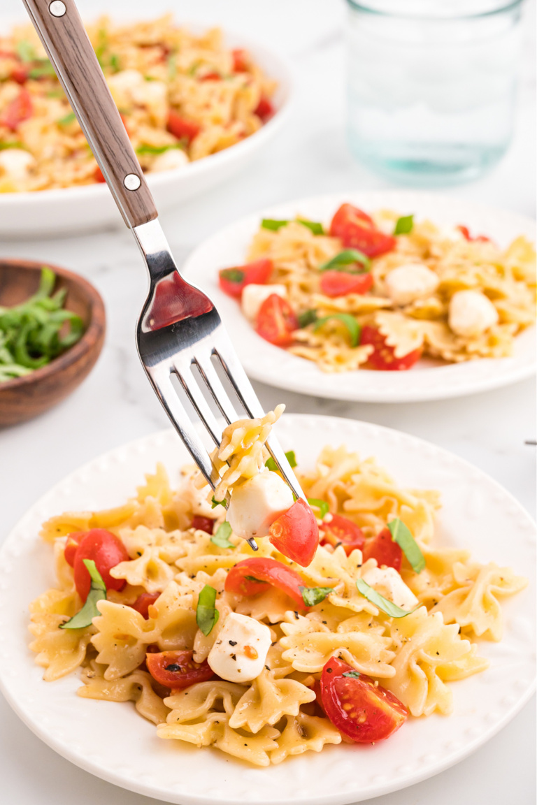 Easy Caprese Pasta Salad Recipe - Southern Kissed