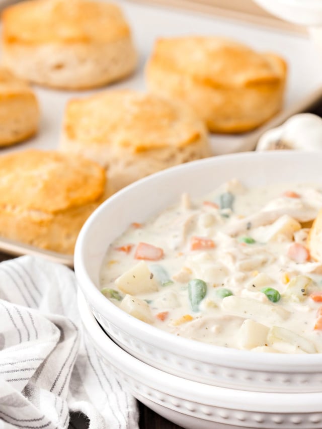 Easy Chicken Pot Pie Recipe With Biscuits - Southern Kissed