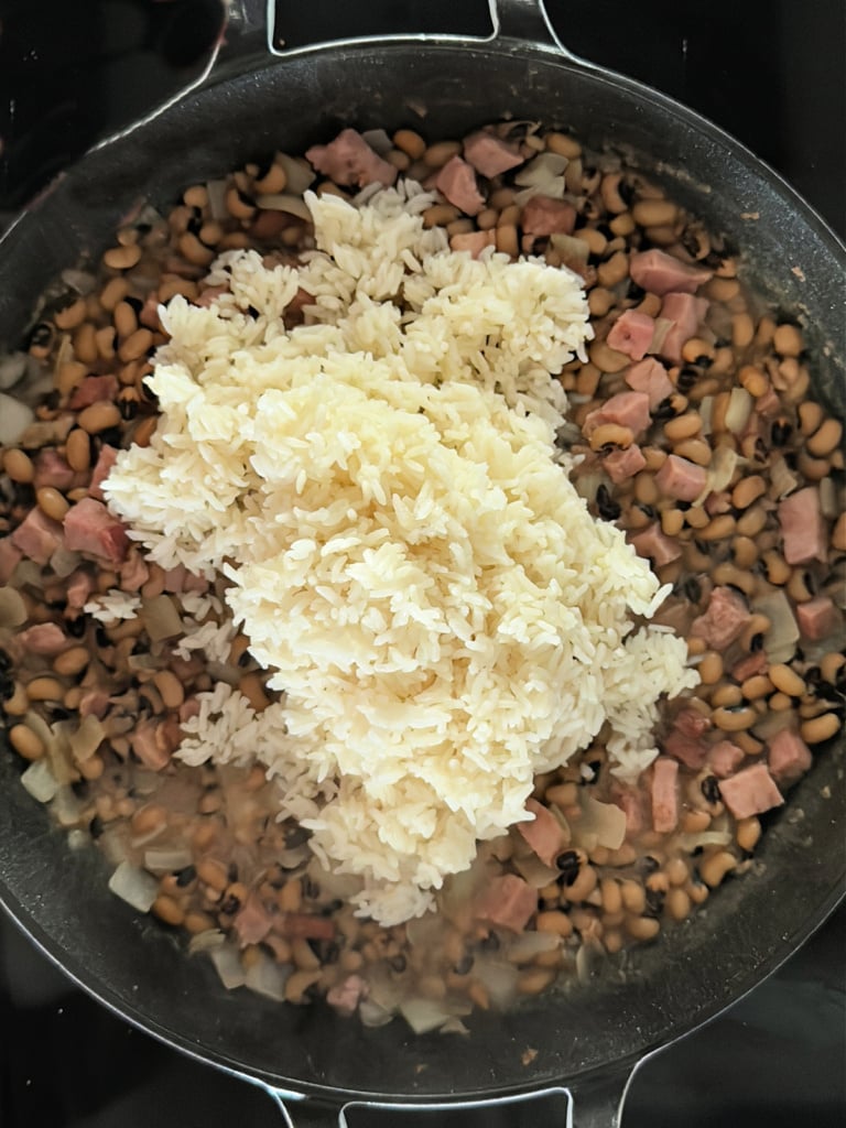 Easy Hoppin' John Recipe - Southern Kissed