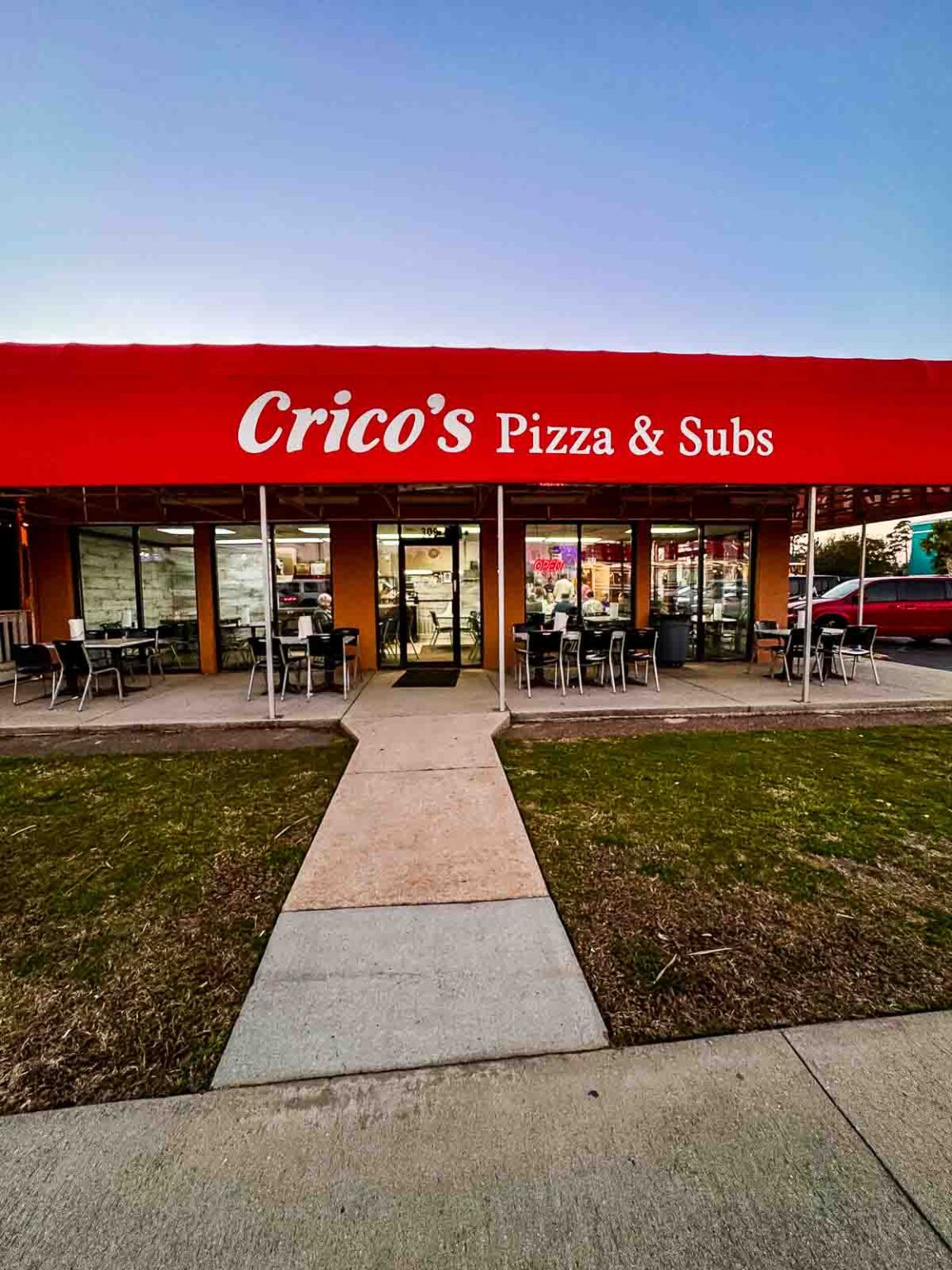 The Best Pizza in Gulf Shores, Alabama - Southern Kissed